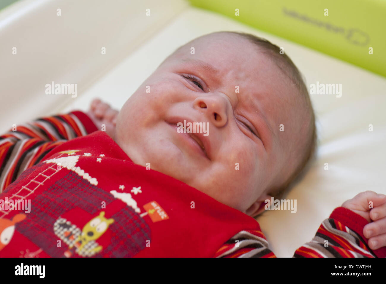 Front tear hi-res stock photography and images - Alamy
