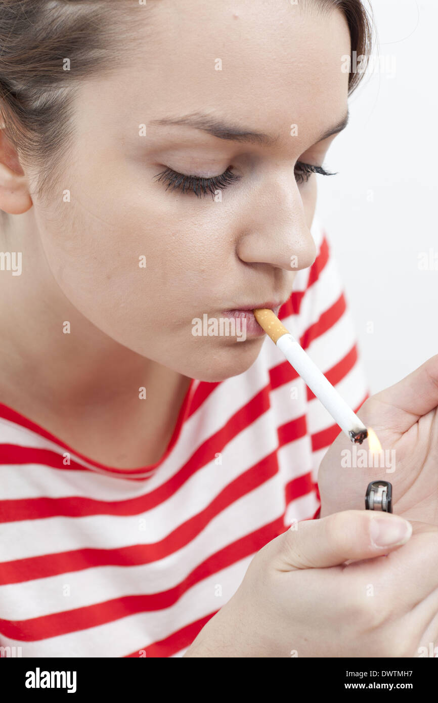 Tobacco teenage girl Stock Photo - Alamy