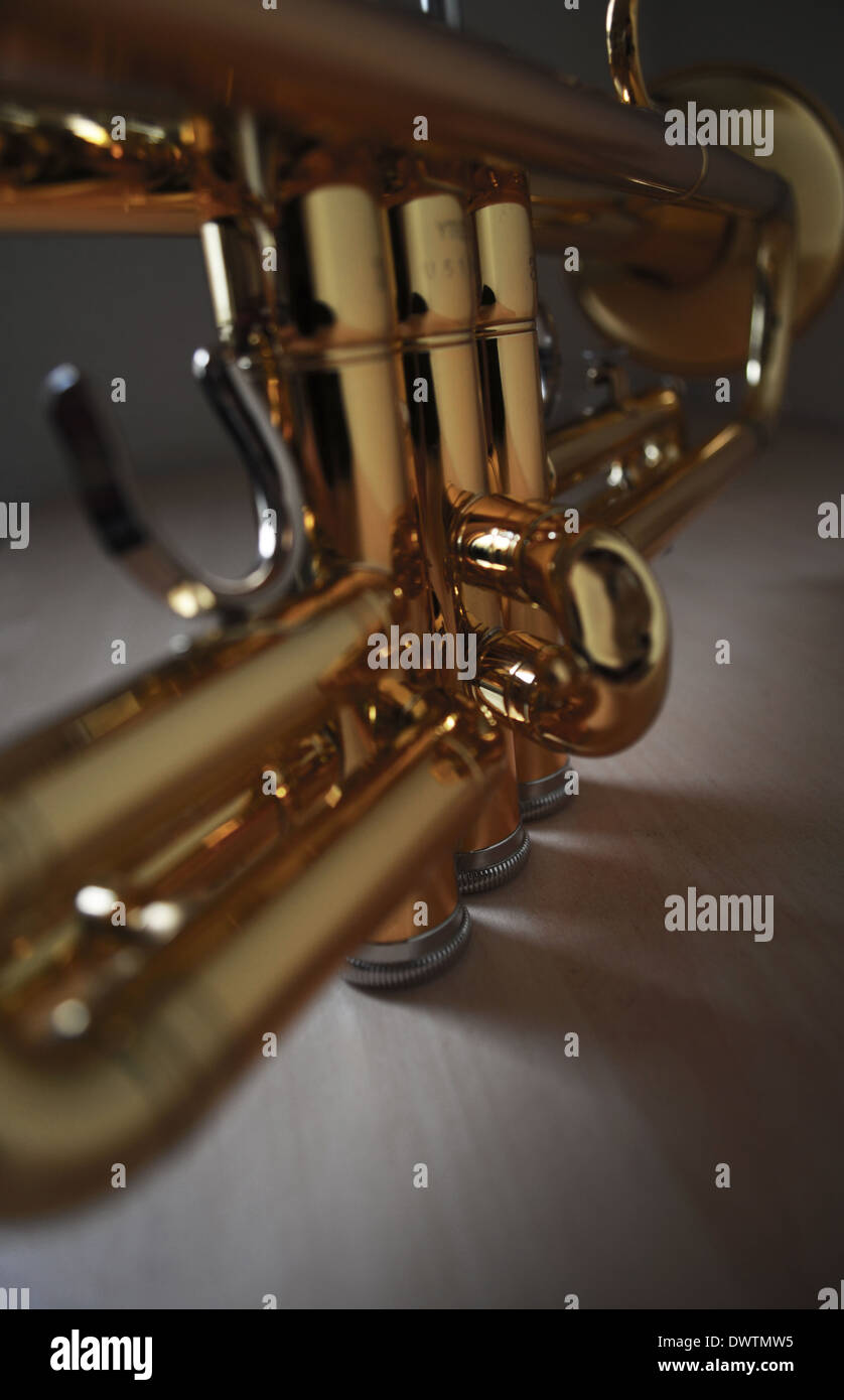 close up of a trumpet Stock Photo - Alamy