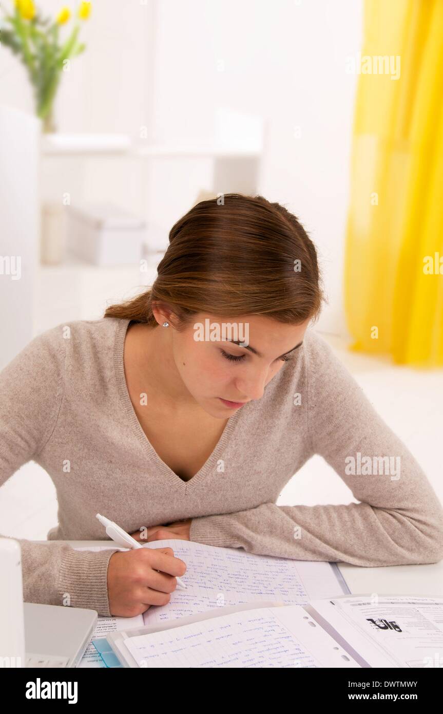 Teenager homework 18 year old hi-res stock photography and images - Alamy