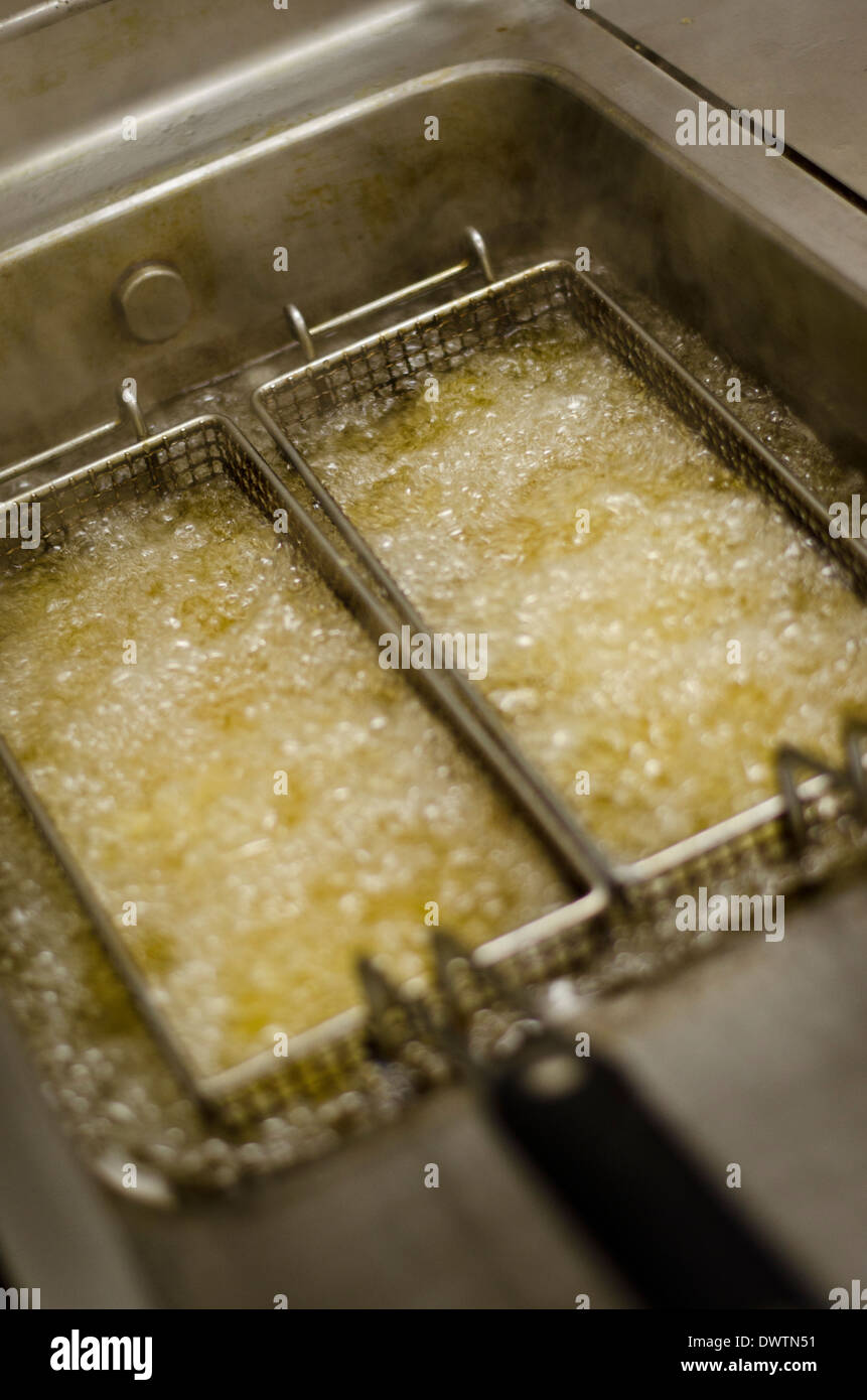 Hot fryer hi-res stock photography and images - Alamy