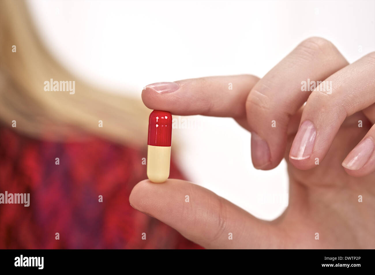 Gelcap hi-res stock photography and images - Alamy