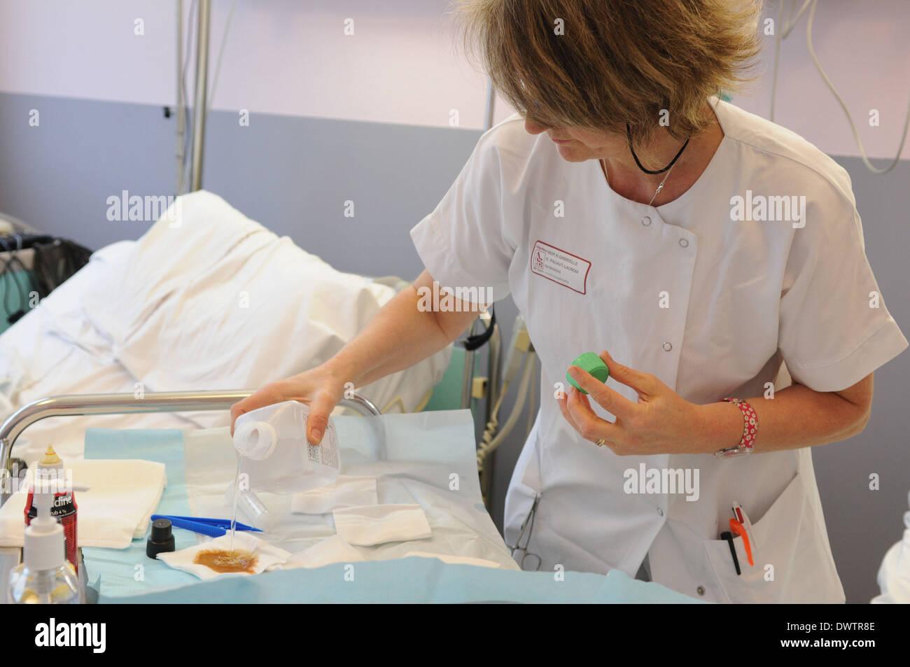 Postoperative bed hi-res stock photography and images - Alamy