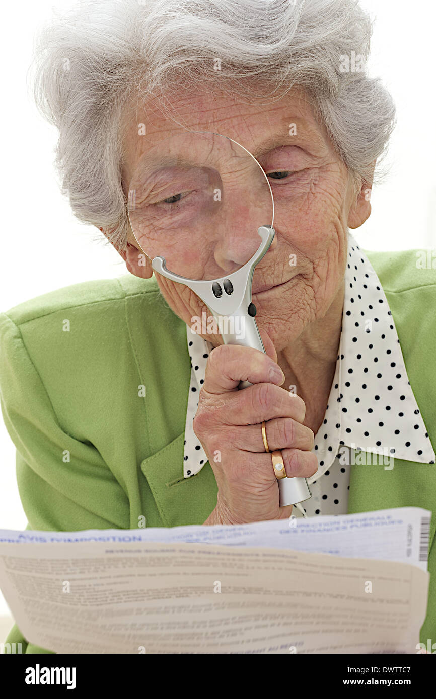 Paper 70 hi-res stock photography and images - Alamy