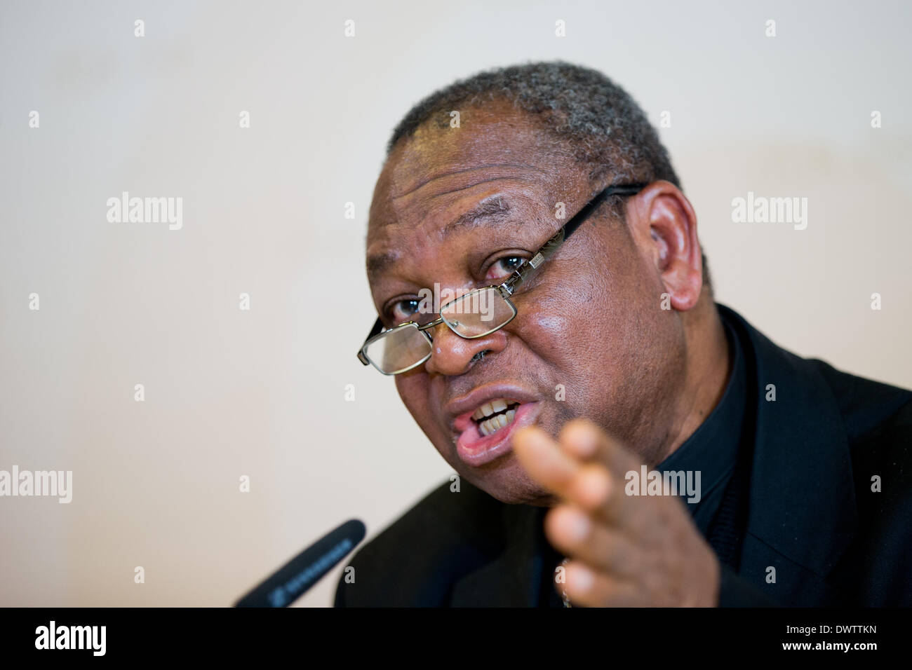 Situationin hi-res stock photography and images - Alamy