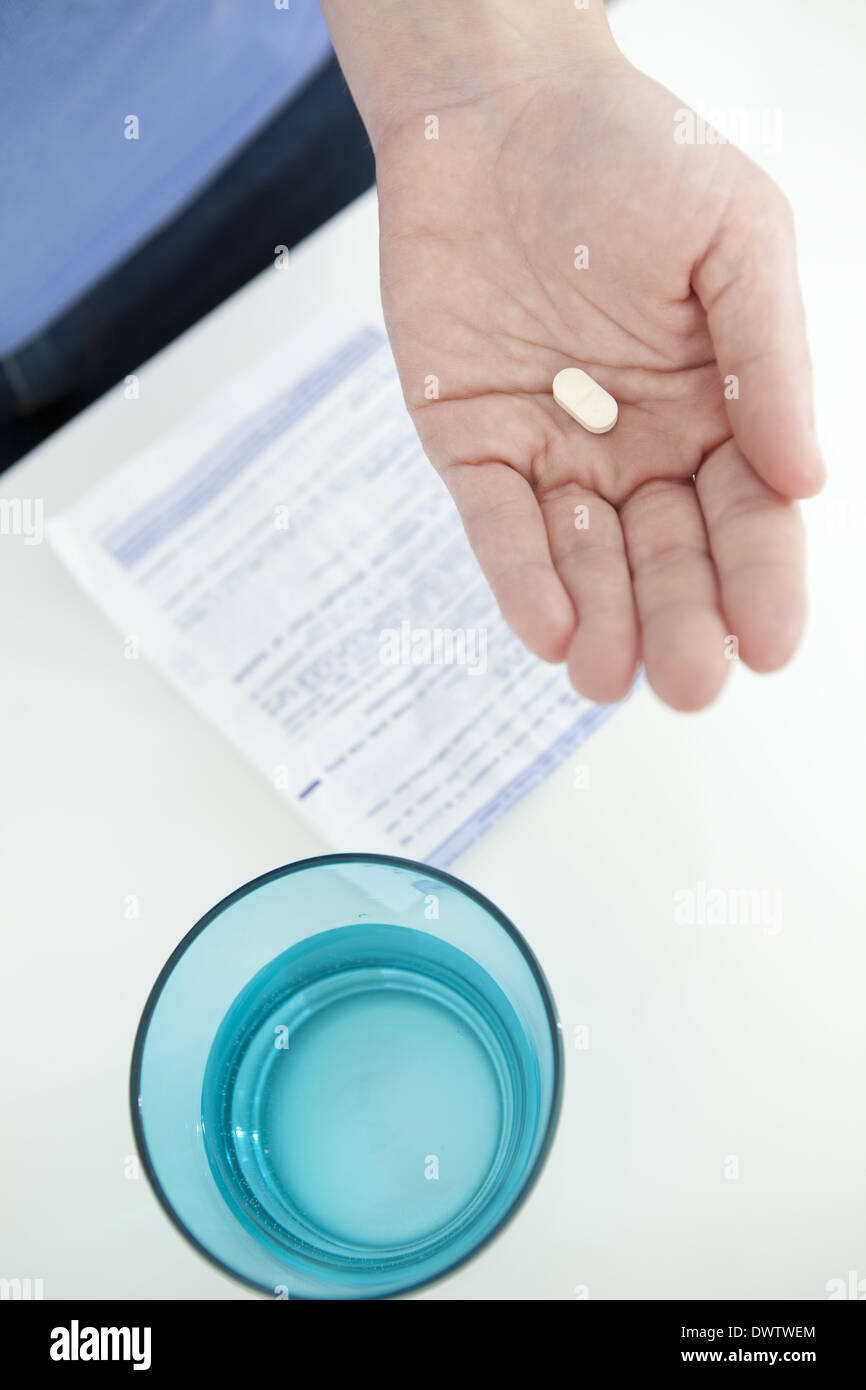 Treatment drug woman Stock Photo - Alamy