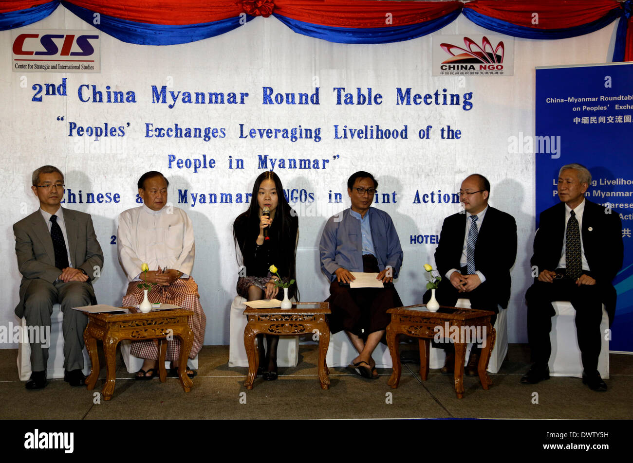 Myanmar officials hi-res stock photography and images - Alamy