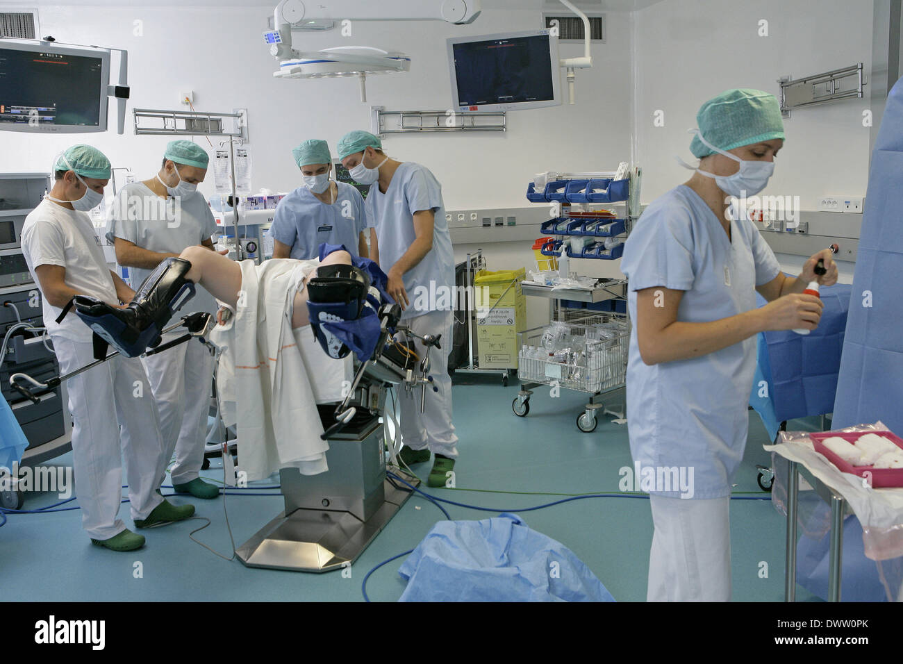 Surgery gynecology robot da vinci Stock Photo - Alamy