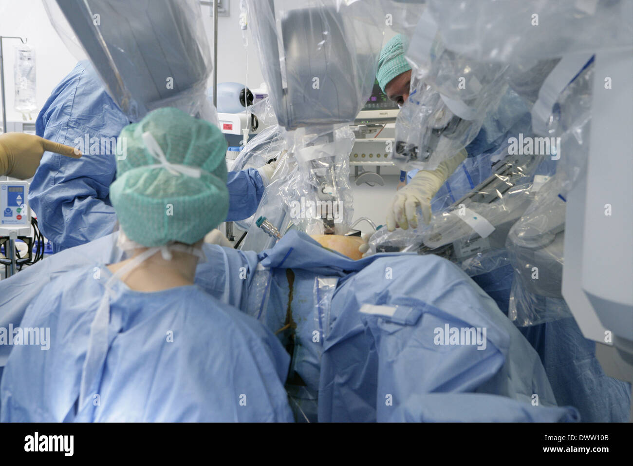 Surgery gynecology robot da vinci Stock Photo - Alamy