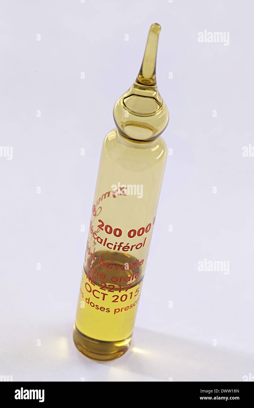 Vitamin d vial Stock Photo - Alamy