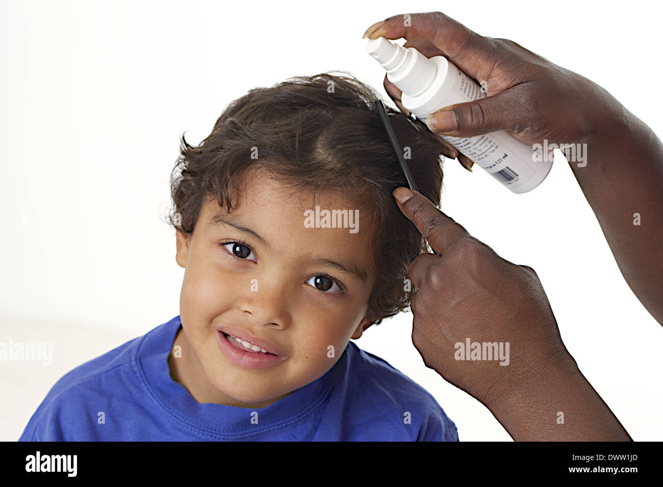 Treatment louse child Stock Photo - Alamy