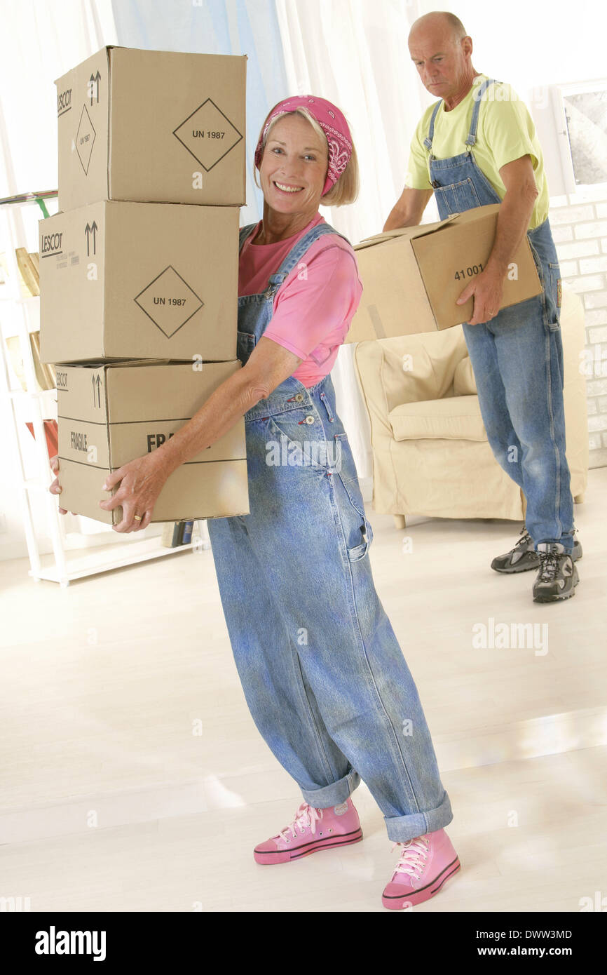 Couple fitting interior Stock Photo - Alamy