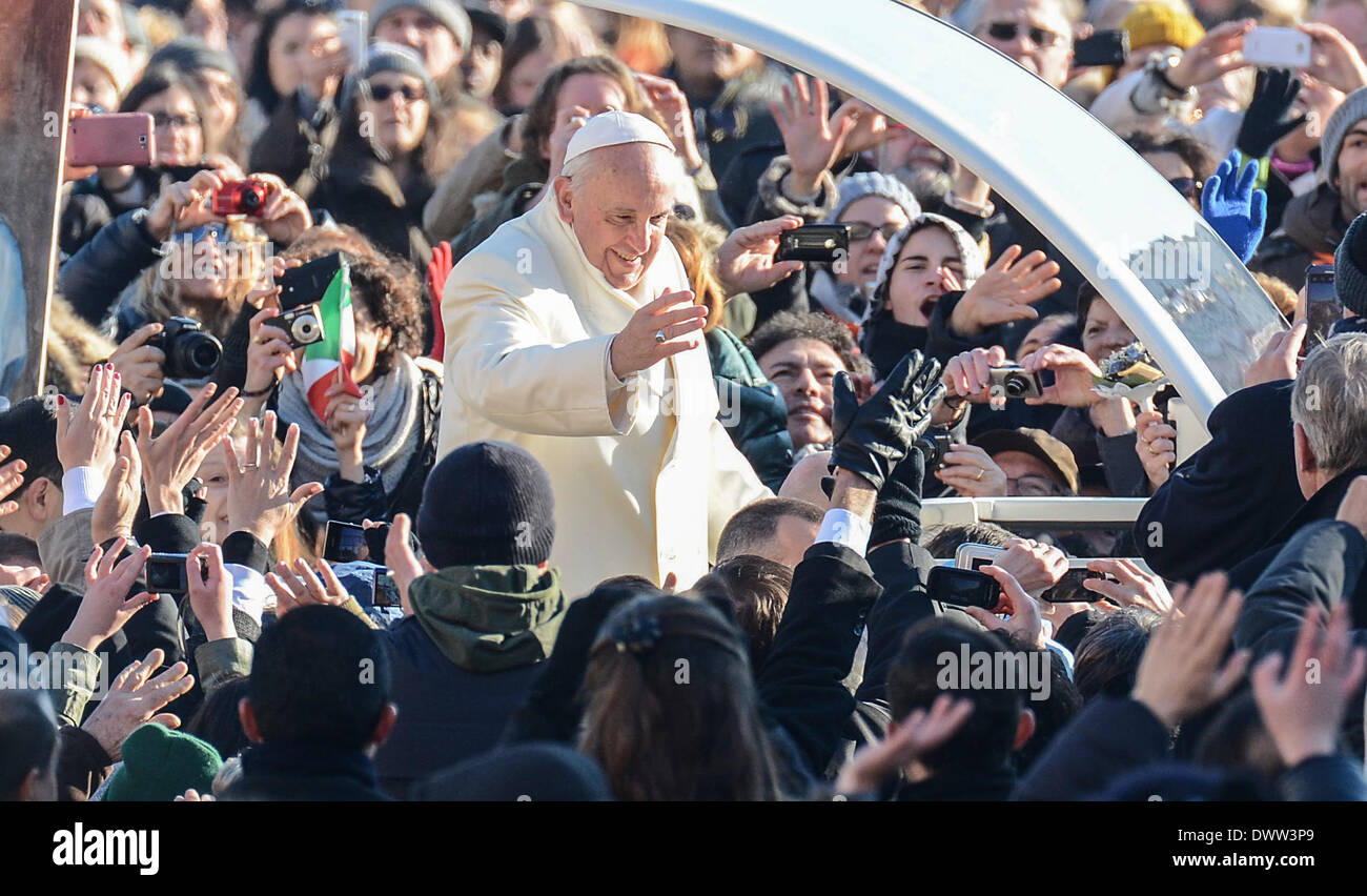 Federica roselli hi-res stock photography and images - Alamy
