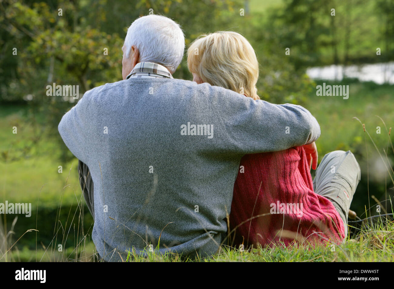 Outdoor couple senior Stock Photo - Alamy