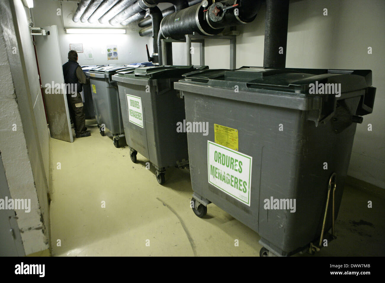 Waste collection hospital Stock Photo - Alamy