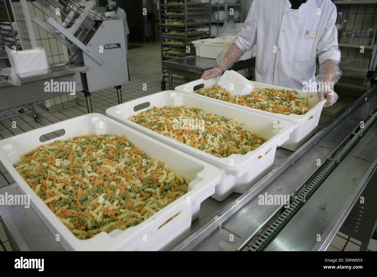Hospital kitchen food hi-res stock photography and images - Alamy
