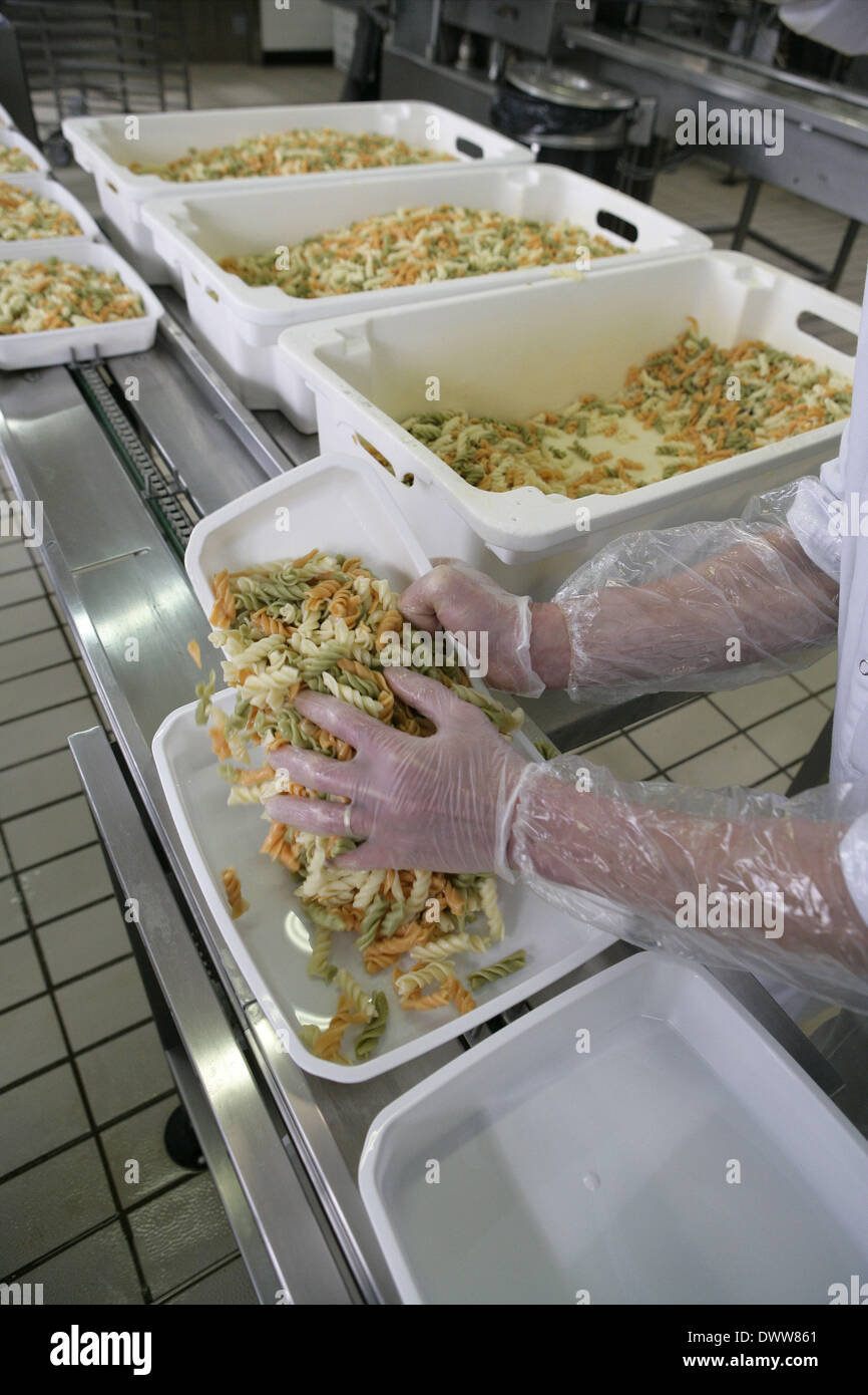 Hospital kitchen food hi-res stock photography and images - Alamy