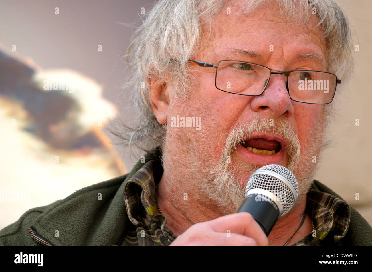 Bill oddie comedian writer musician hi-res stock photography and images ...