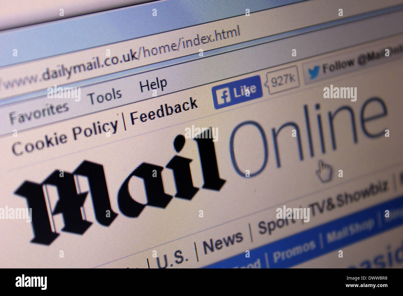 Dailymail newspaper hi-res stock photography and images - Alamy