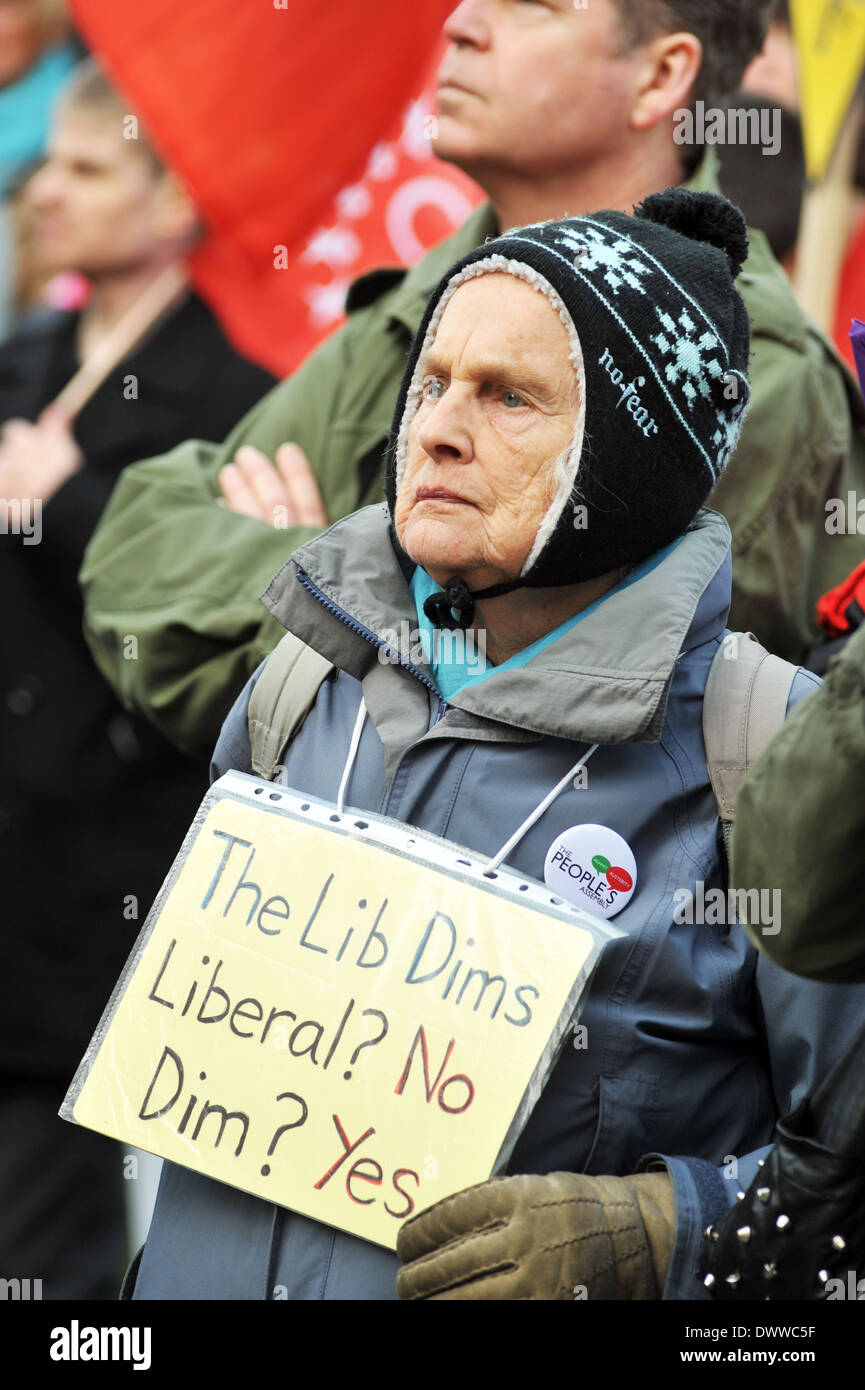 Demo hi-res stock photography and images - Alamy