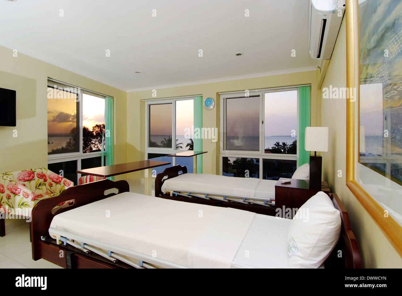 hospital room Tanzania Stock Photo - Alamy
