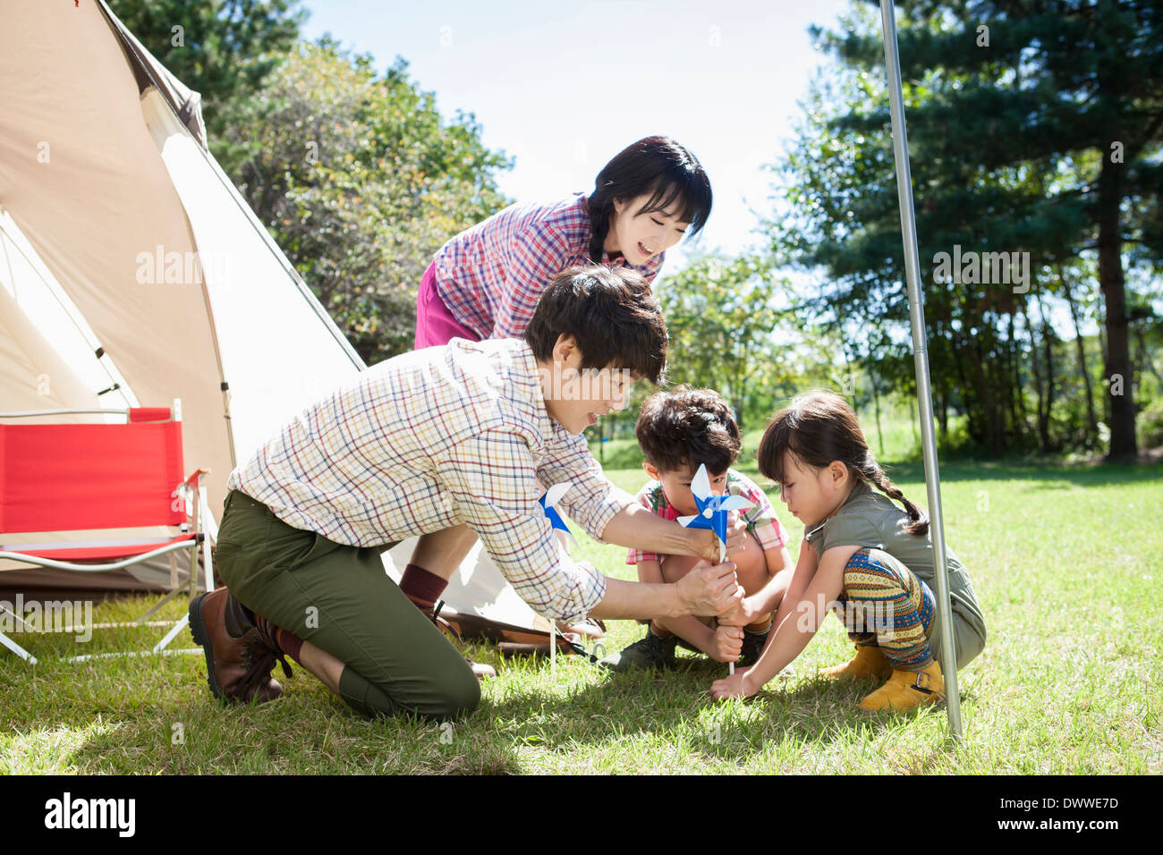 Family camping fun hi-res stock photography and images - Alamy