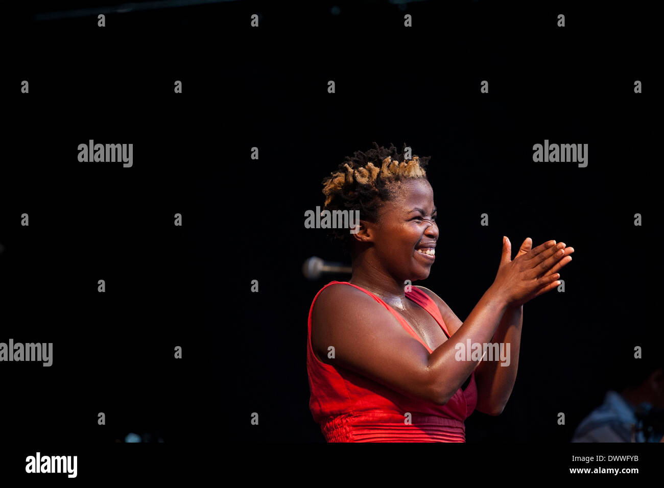 Freshlyground singer Zolani Mahola performs at the Botanic Gardens in ...