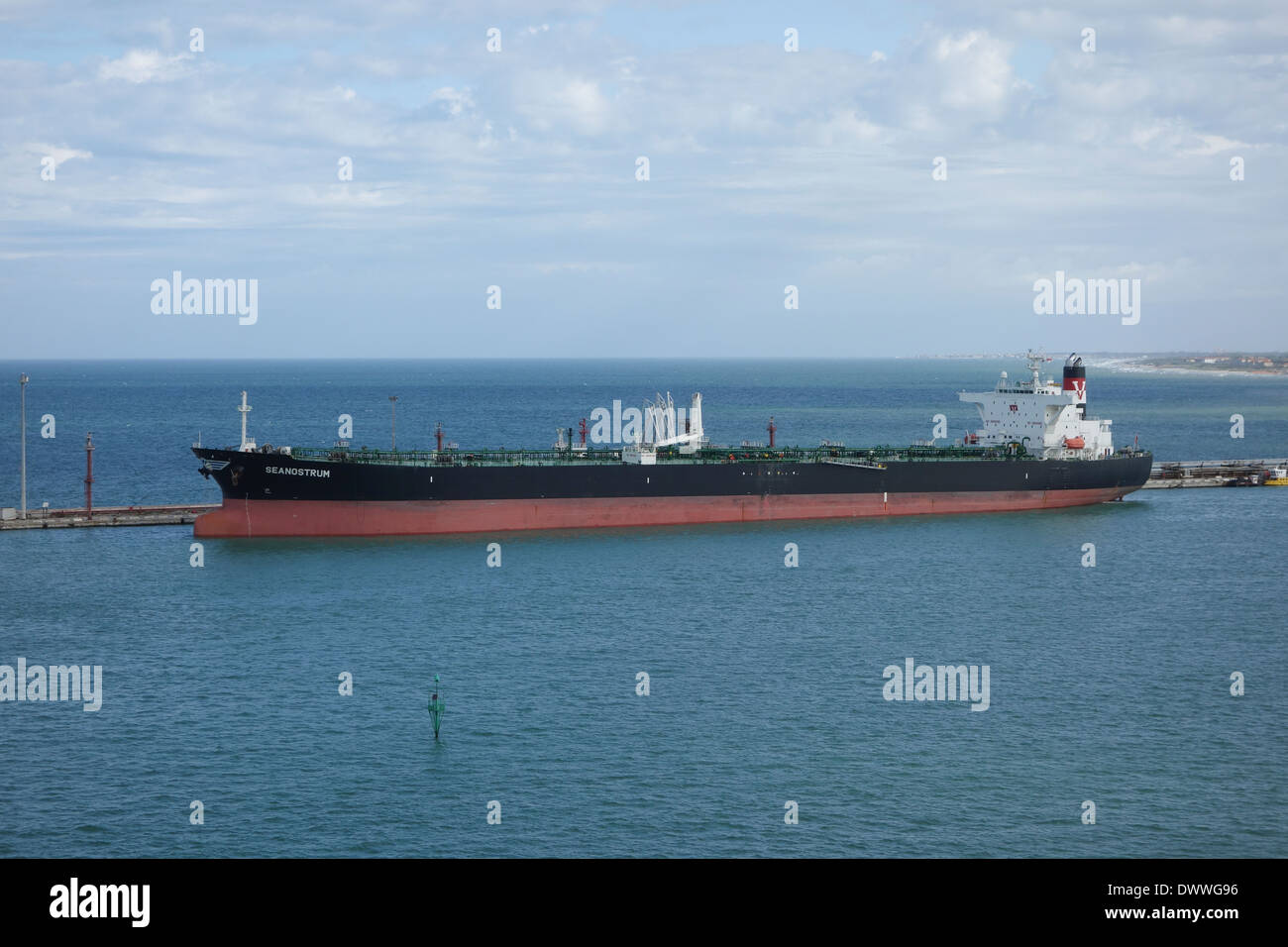 Super tanker hi-res stock photography and images - Alamy