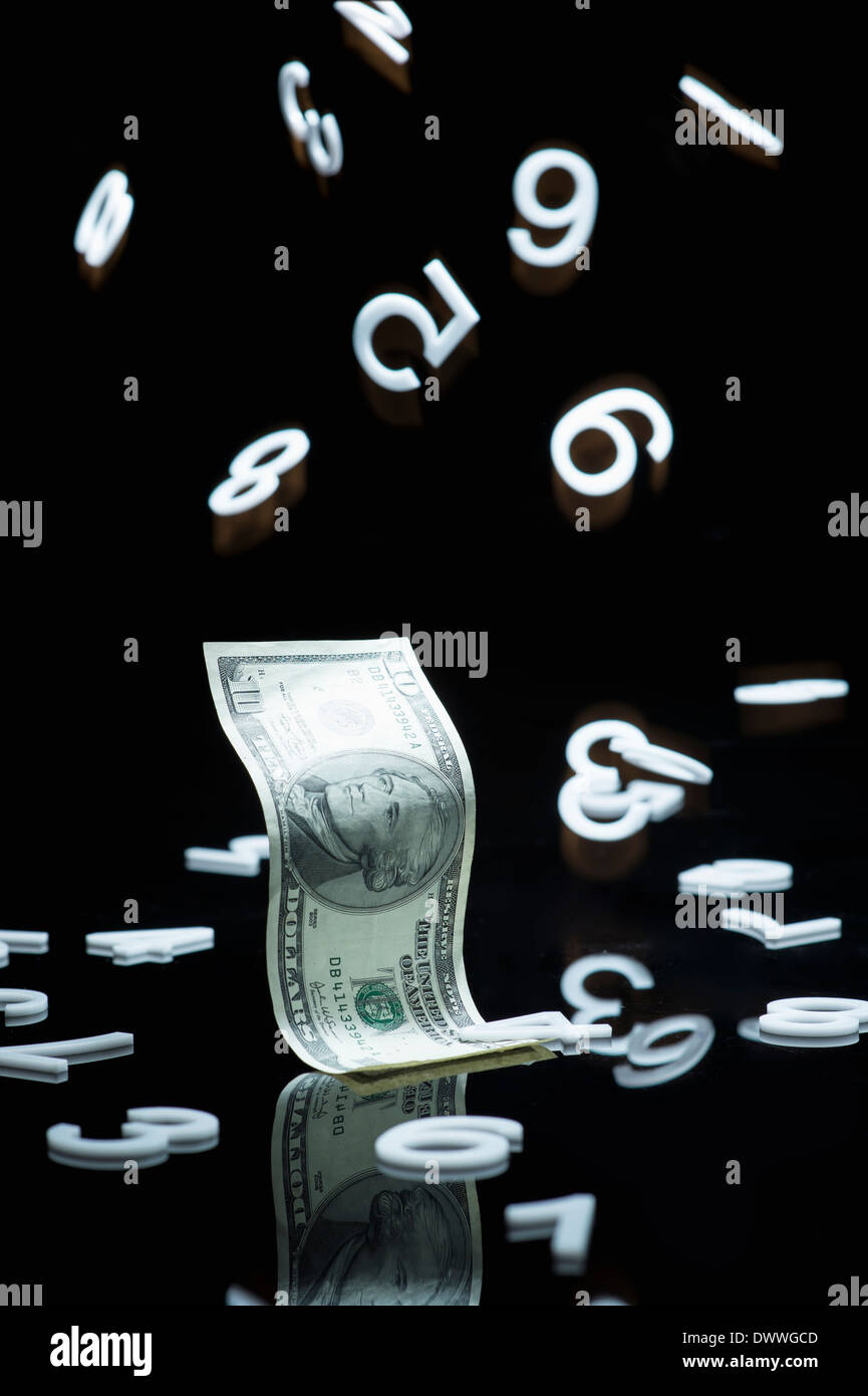 Numbers falling hi-res stock photography and images - Alamy