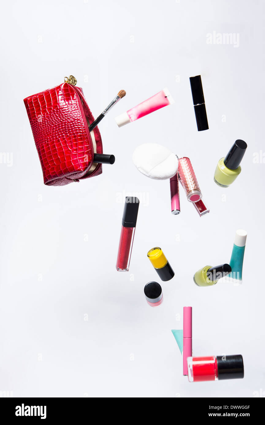Cosmetics bag spilling hi-res stock photography and images - Alamy