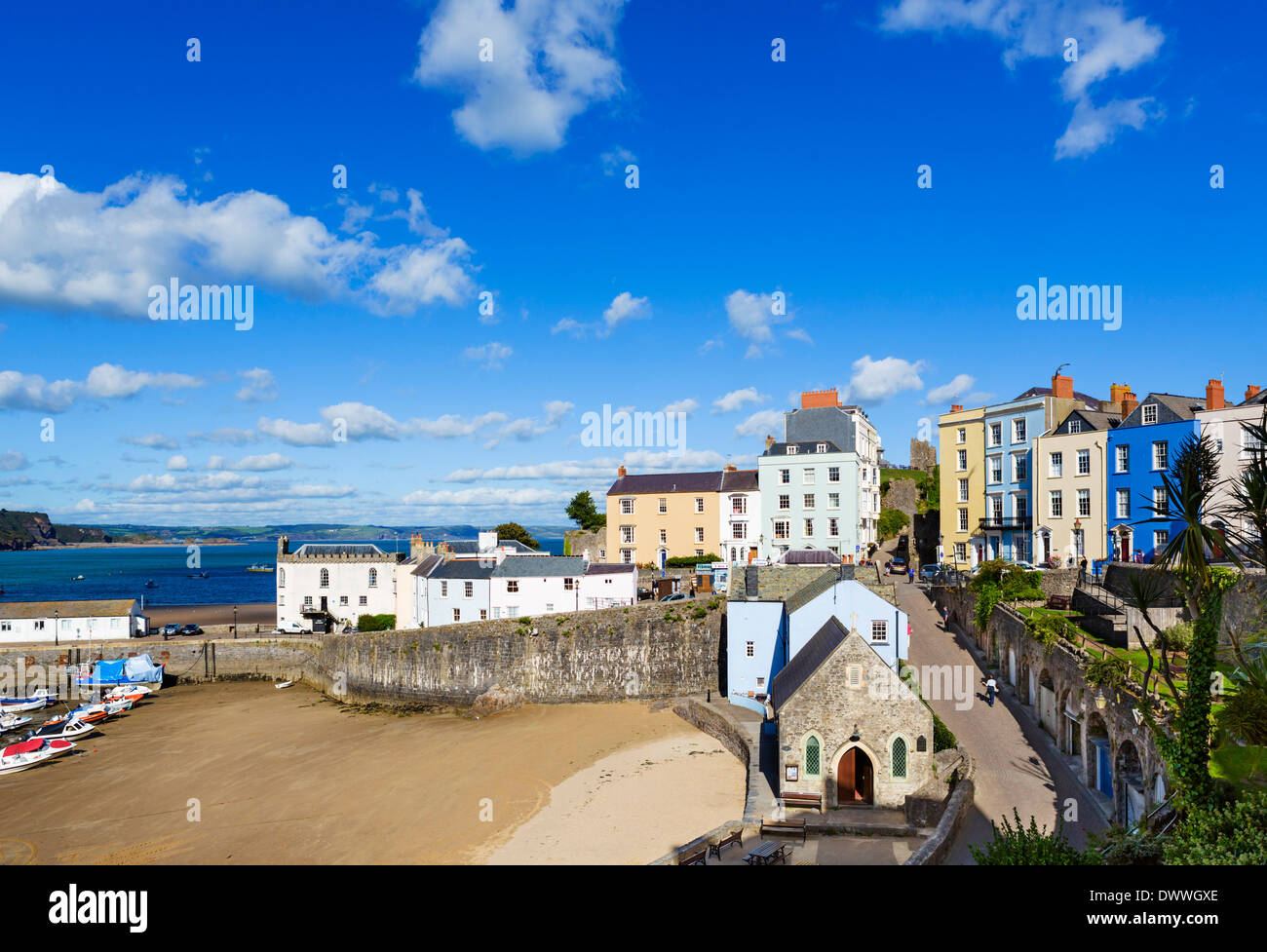 Carmarthen beach hi-res stock photography and images - Alamy