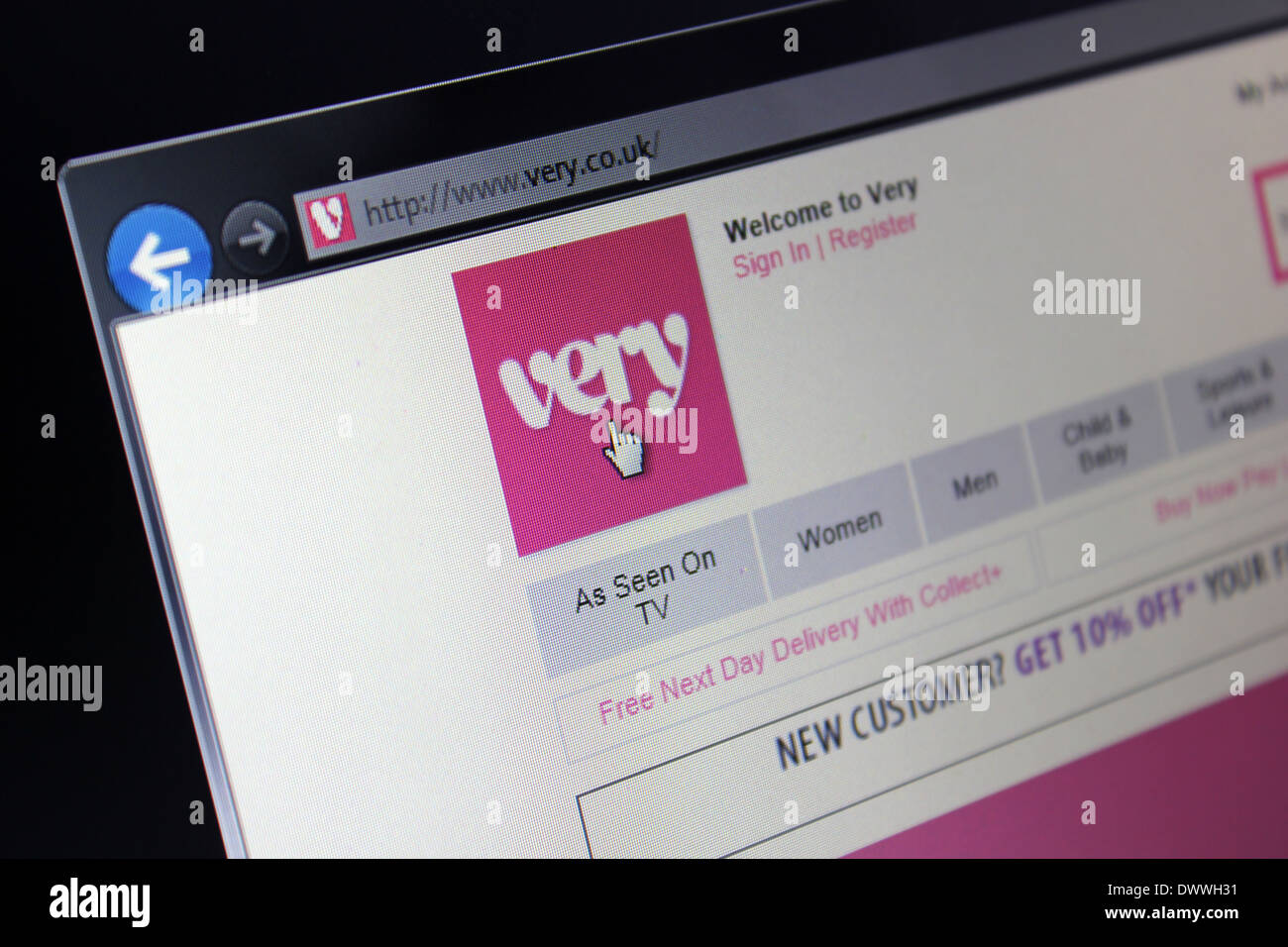 Online retail hi-res stock photography and images - Alamy