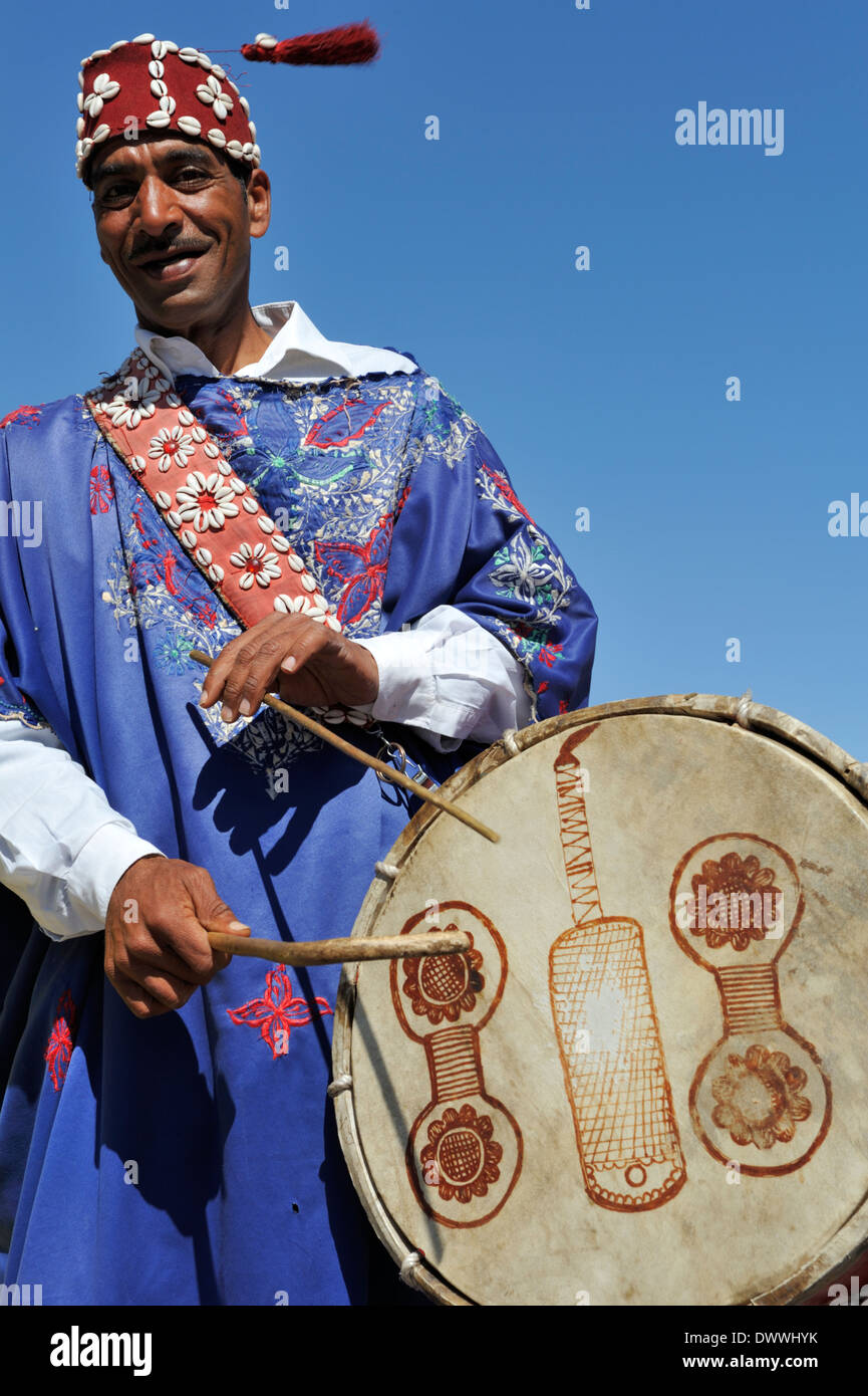 African square hi-res stock photography and images - Alamy