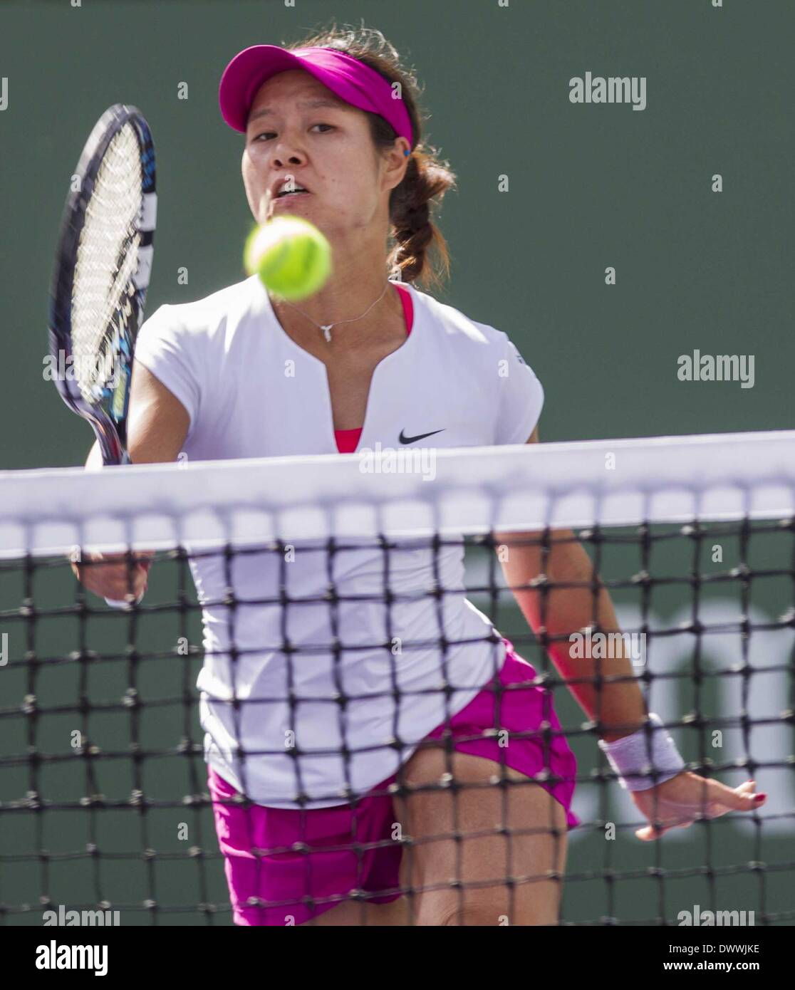 Los Angeles, California, USA. 13th Mar, 2014. Li Na, of China, returns ...