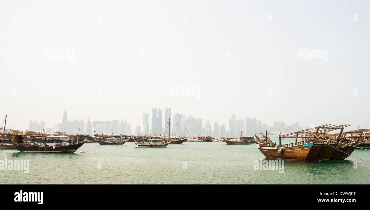 Dhows in the part at Doha Stock Photo - Alamy