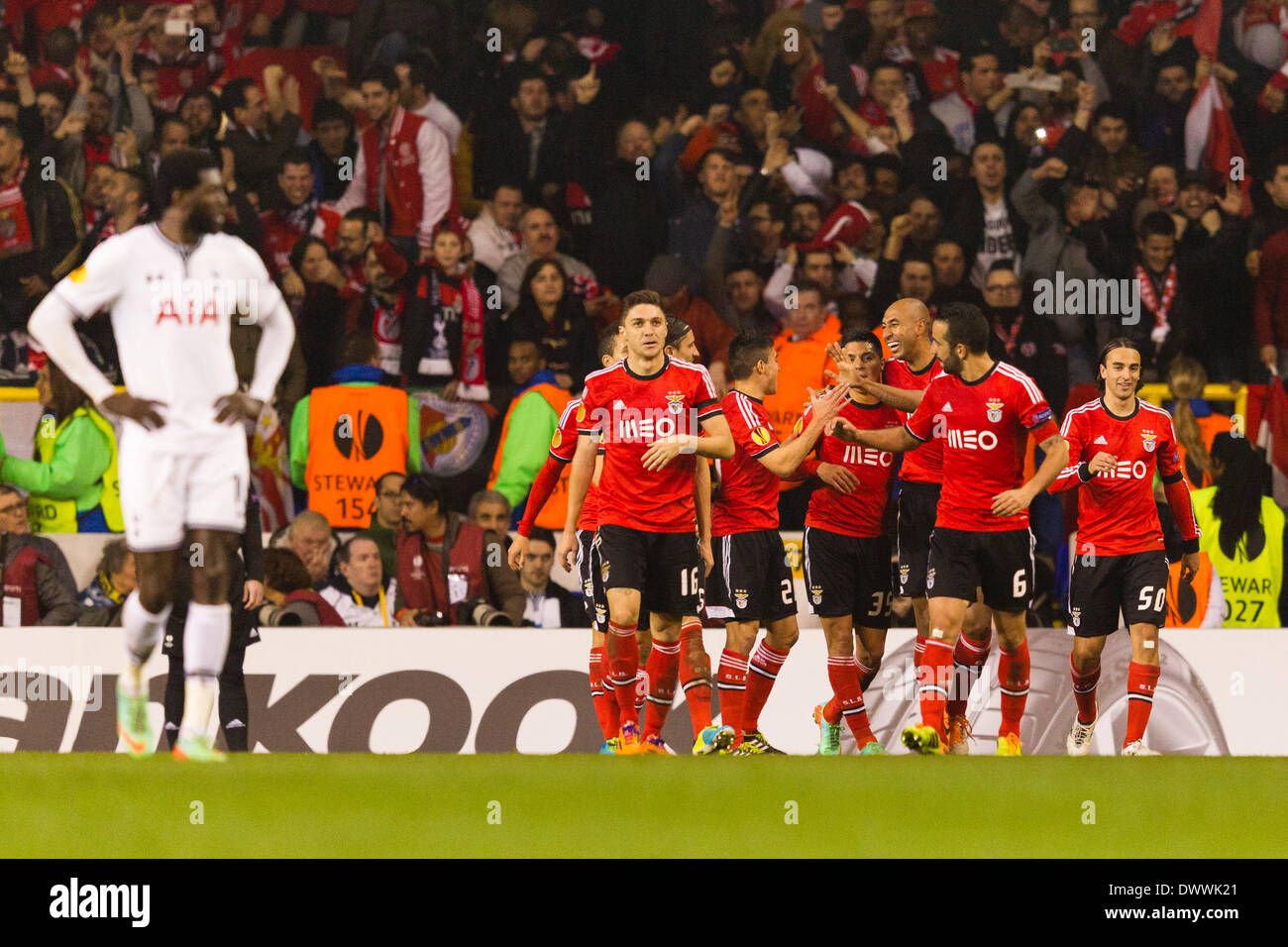 Benfica players hi-res stock photography and images - Alamy