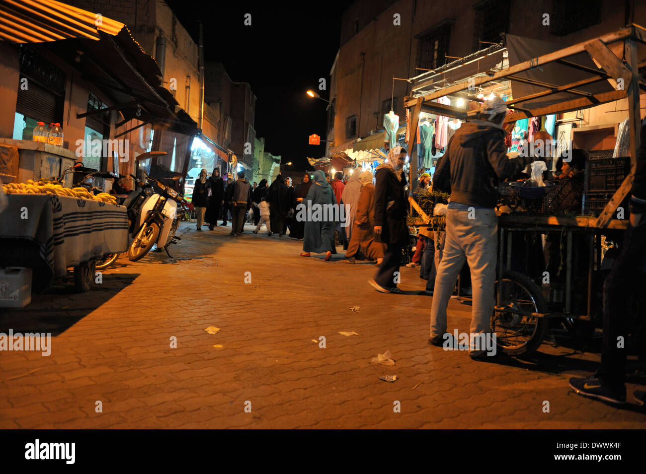 Night off hi-res stock photography and images - Alamy