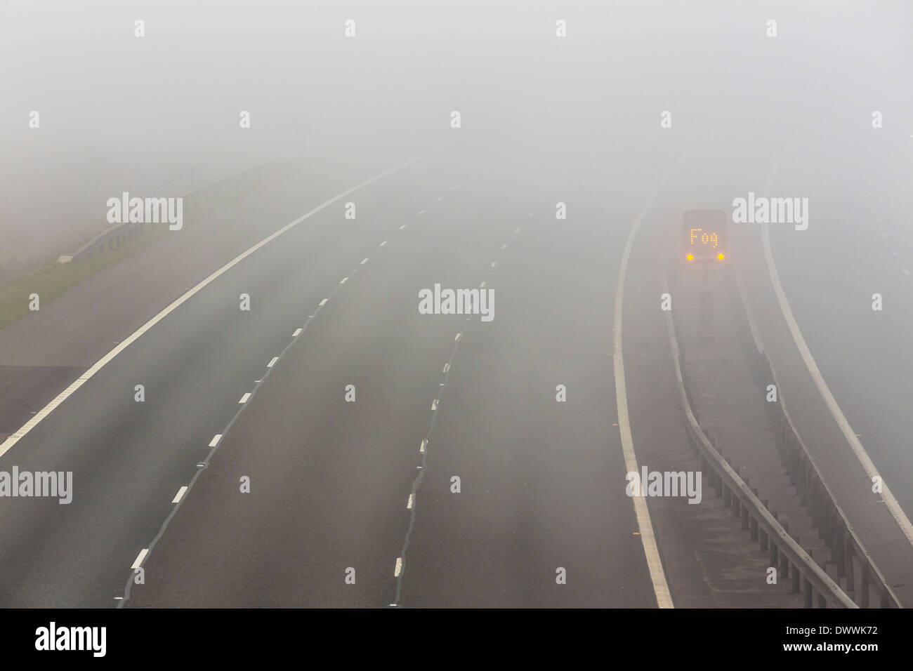 Fog warning sign hi-res stock photography and images - Alamy