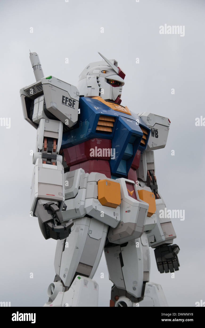 Gundam statue in odaiba tokyo hi-res stock photography and images - Alamy