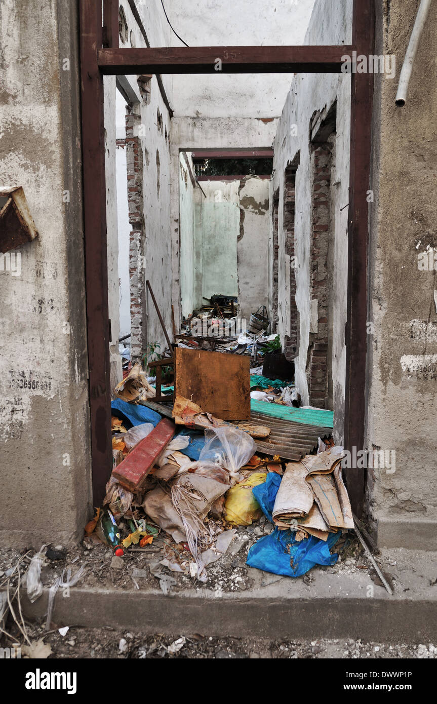 Urban decay in Shanghai, China Stock Photo - Alamy