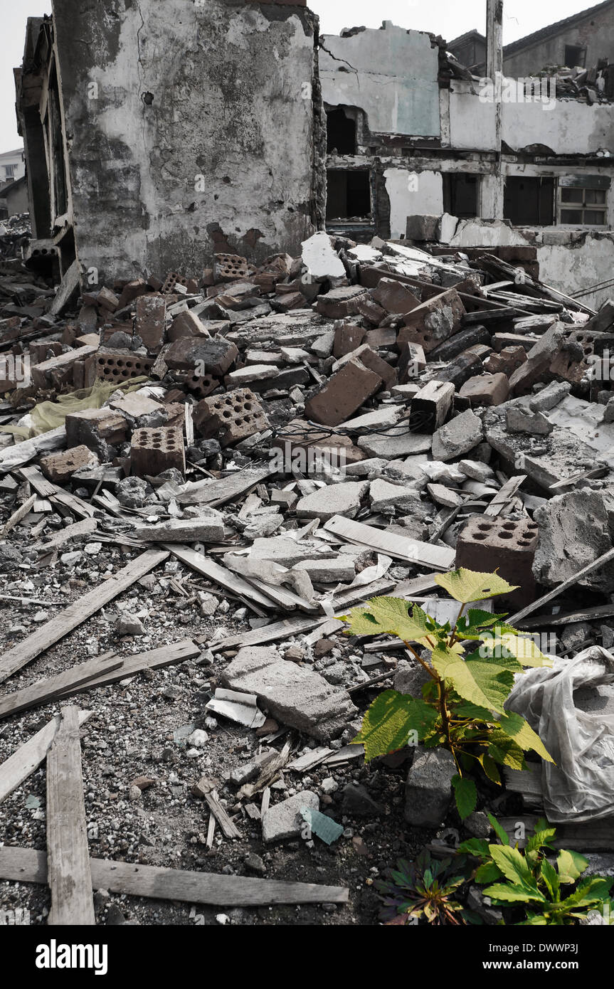 Urban decay in Shanghai, China Stock Photo - Alamy