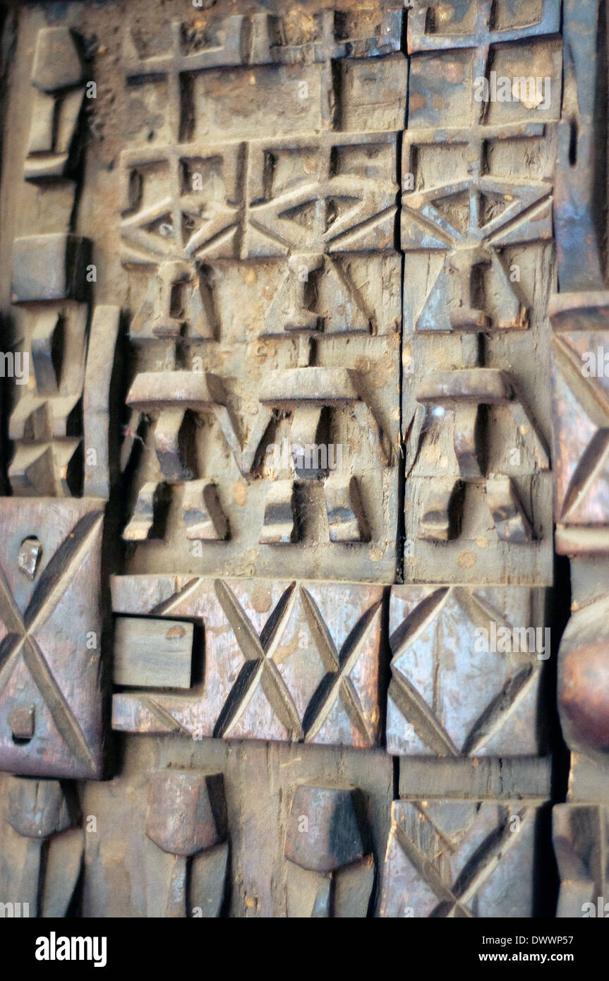 Mali carved hi-res stock photography and images - Alamy