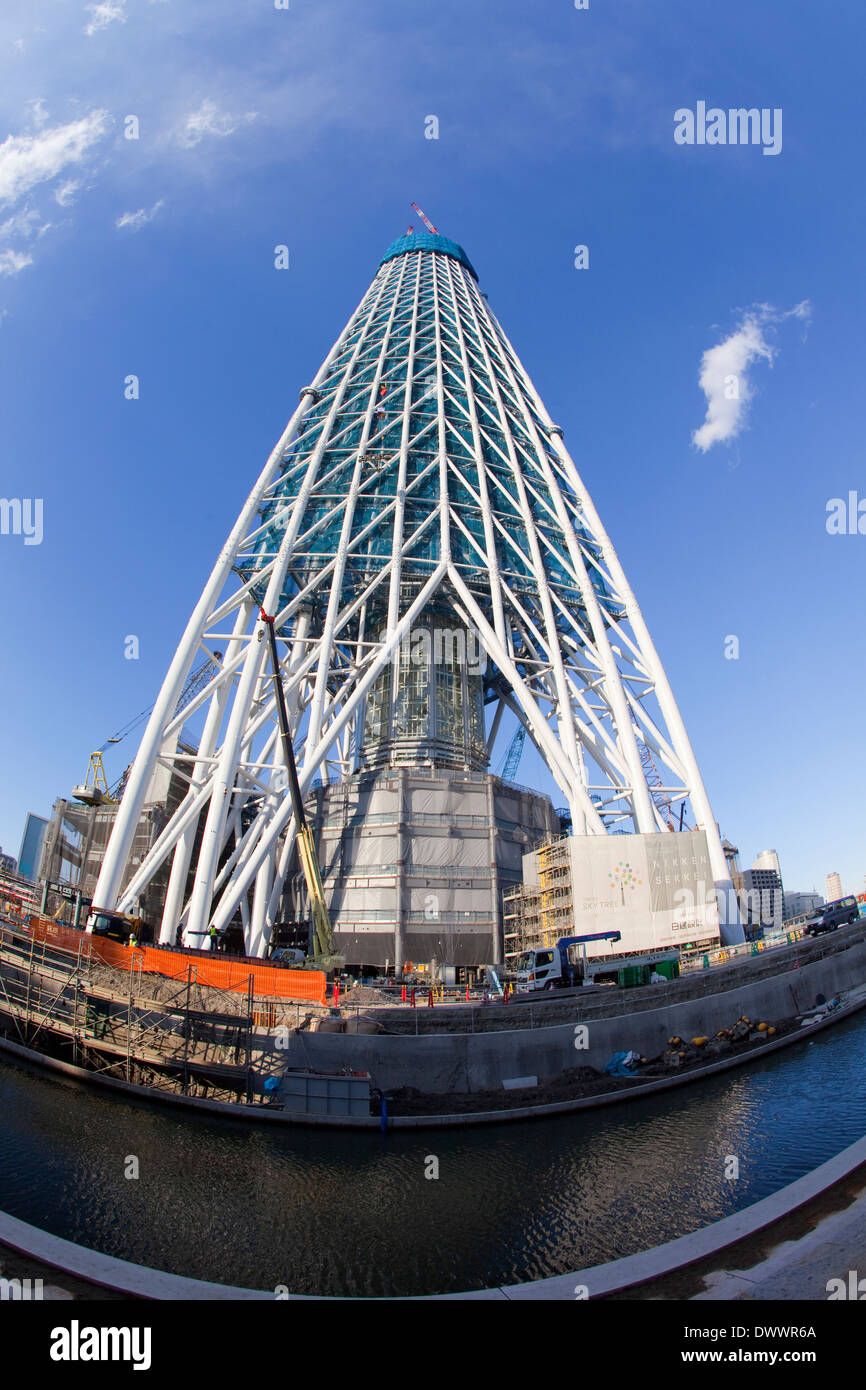 Tokyo Sky Tree under construction, Tokyo, Japan Stock Photo - Alamy