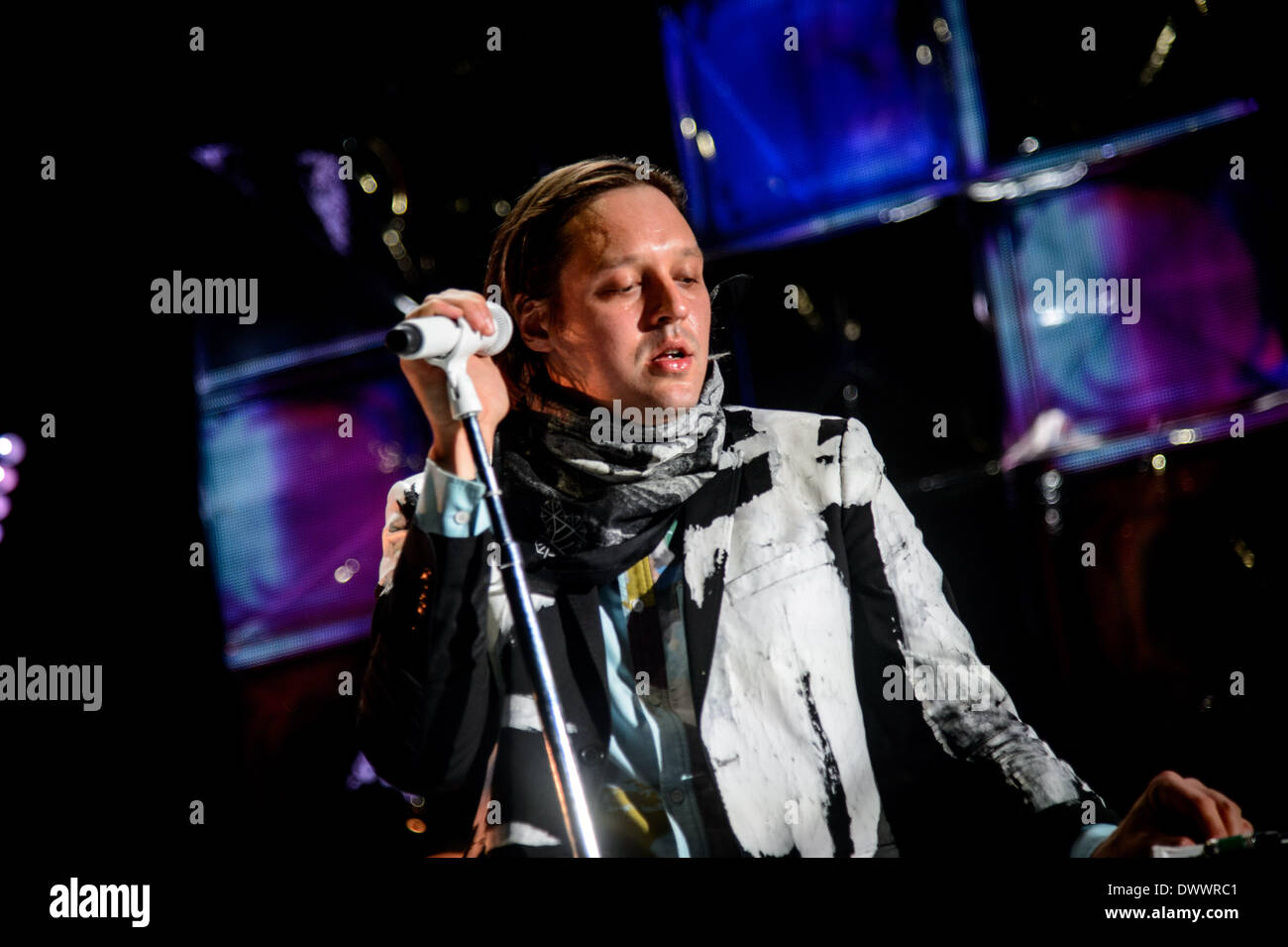 Arcade fire band members hi-res stock photography and images - Alamy