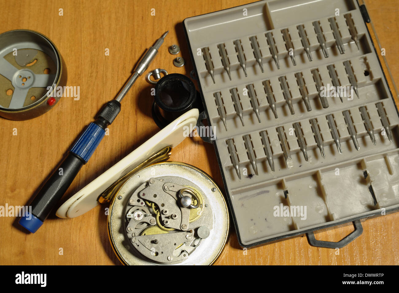 Clock repair hi-res stock photography and images - Alamy