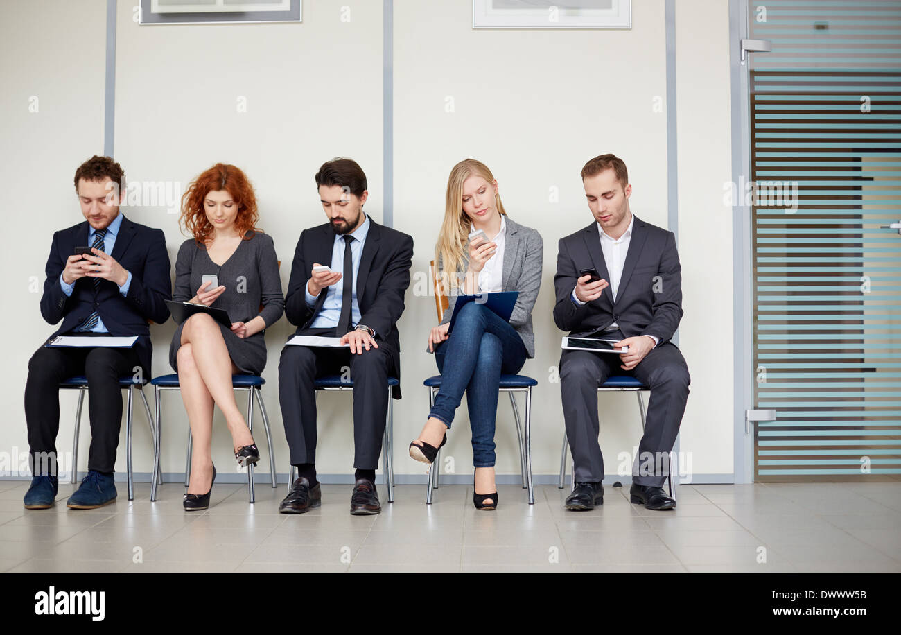Row of mobile phones hi-res stock photography and images - Alamy