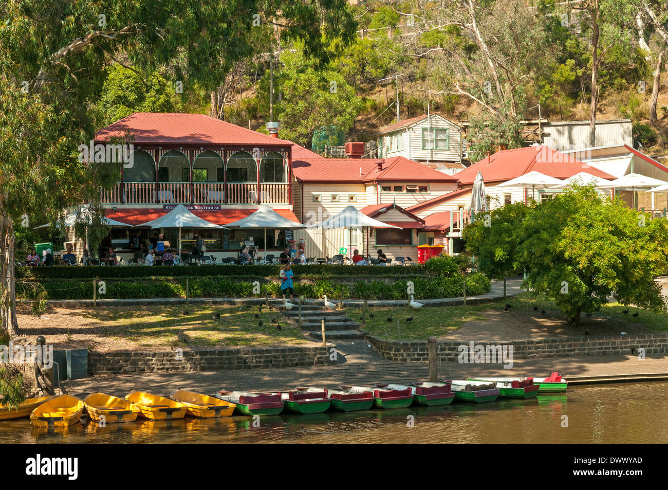 Kew melbourne victoria australia hi-res stock photography and images ...