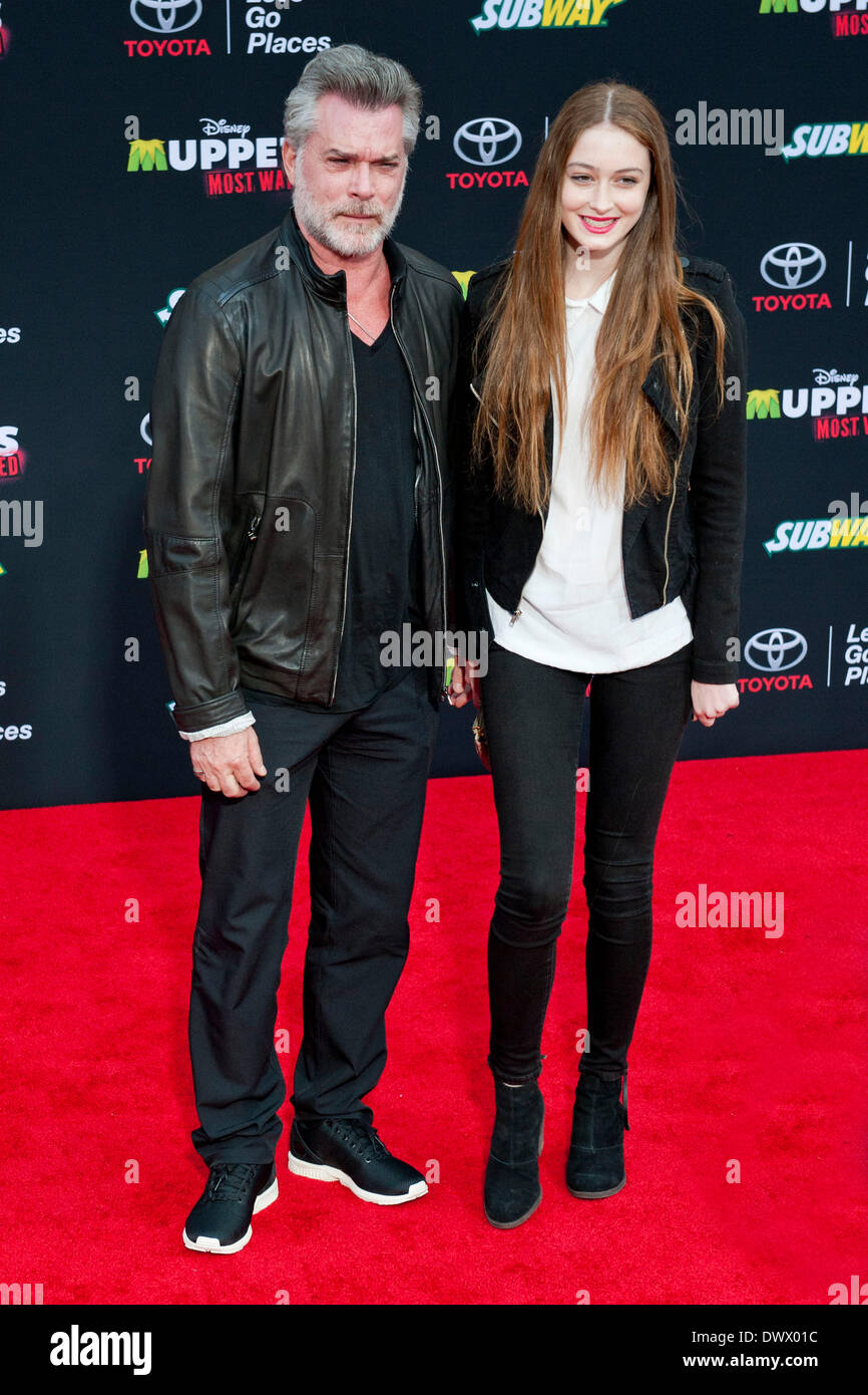 Ray Liotta and daughter Karsen Liotta attend the premiere of Disney's ...