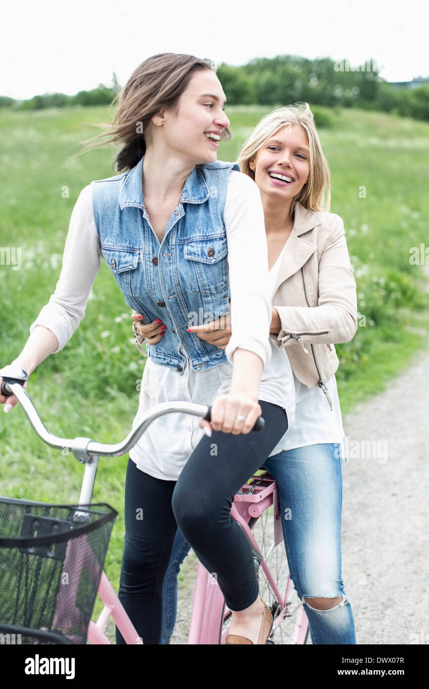 Friends on bikes ride together hi-res stock photography and images - Alamy