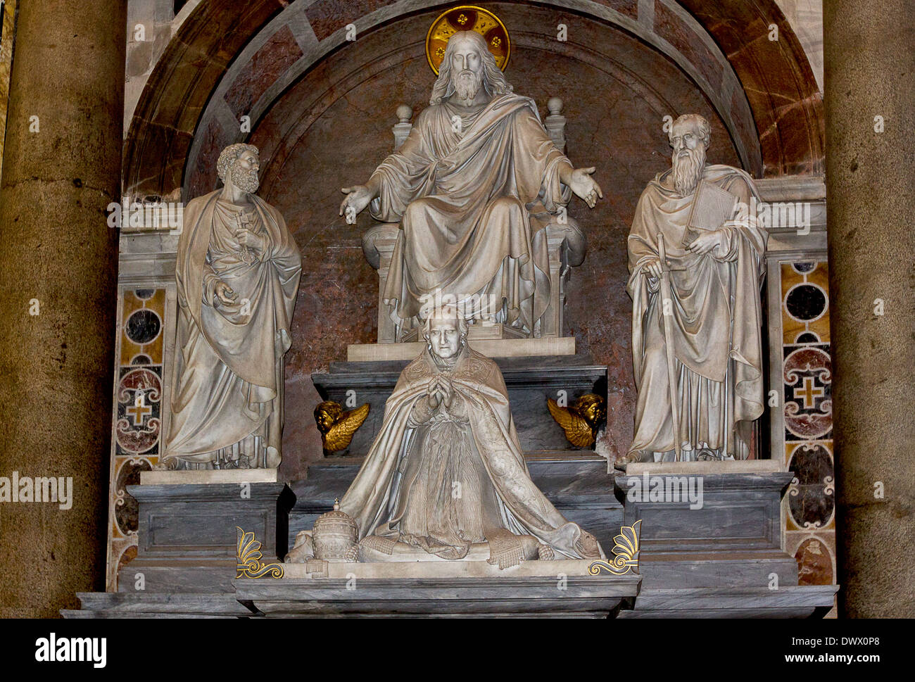 Bernini sculpture jesus hi-res stock photography and images - Alamy